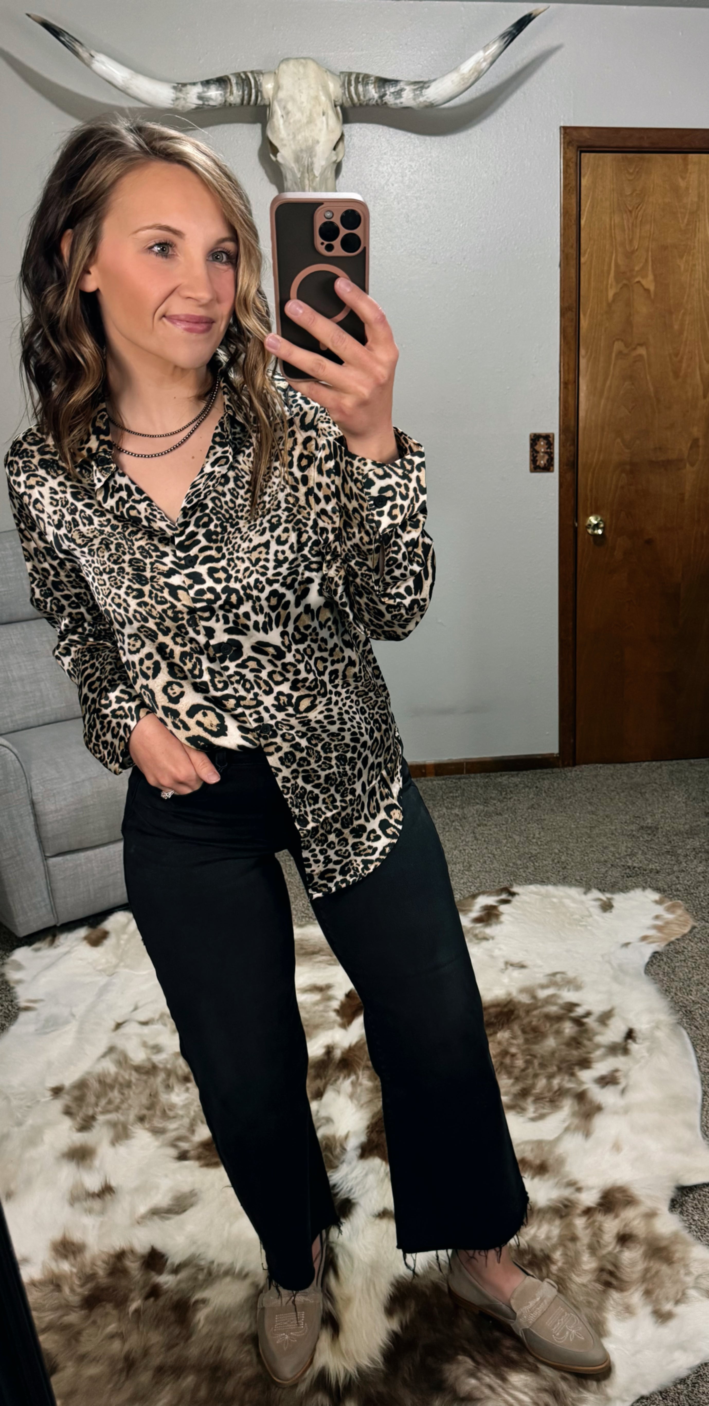 Satin Collared Button Down – Leopard – The Horned Rose